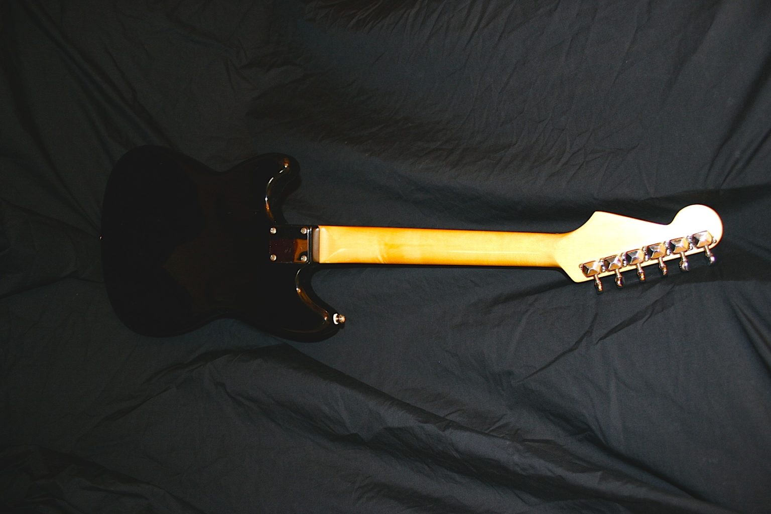 Fender 90's Duo Sonic Black with Creamery Sweet 74 pickups - Amp ...
